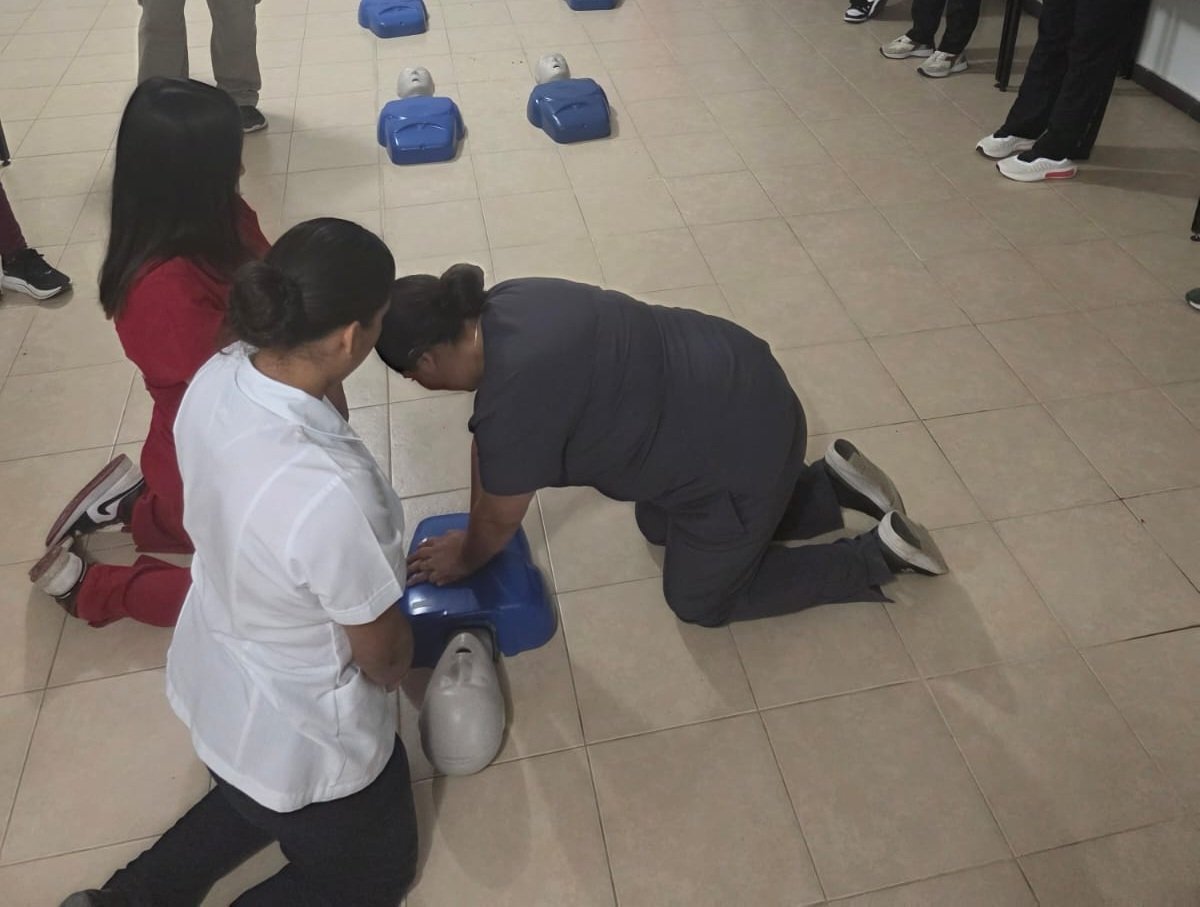 Capacitan a odontólogos de la Sierra Gorda en RCP y prevención de ...