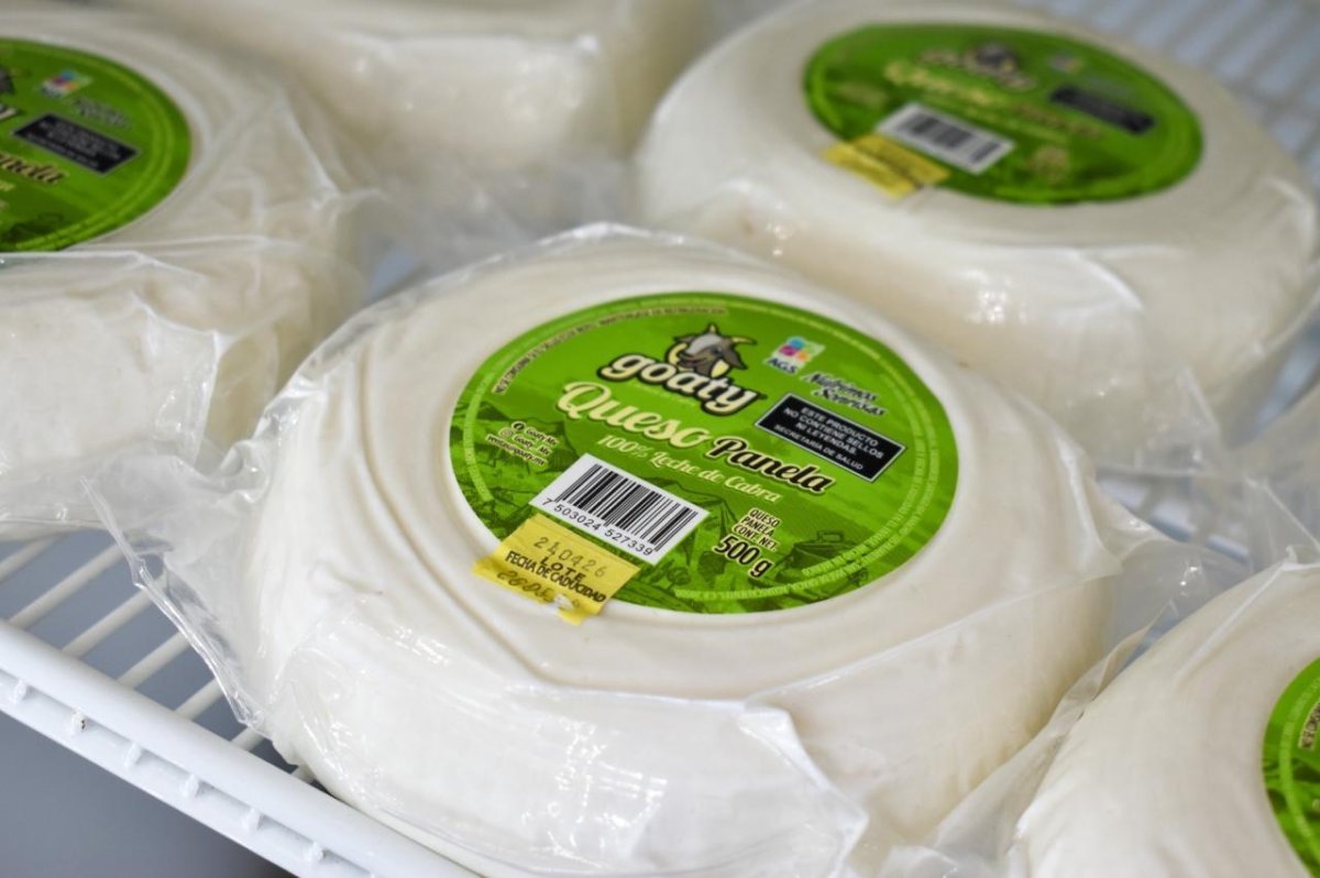 Goaty: la empresa de Aguascalientes que provee leche de cabra a marcas ...